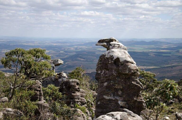 Pedra e Pico do Gavião – Visite Luminárias MG